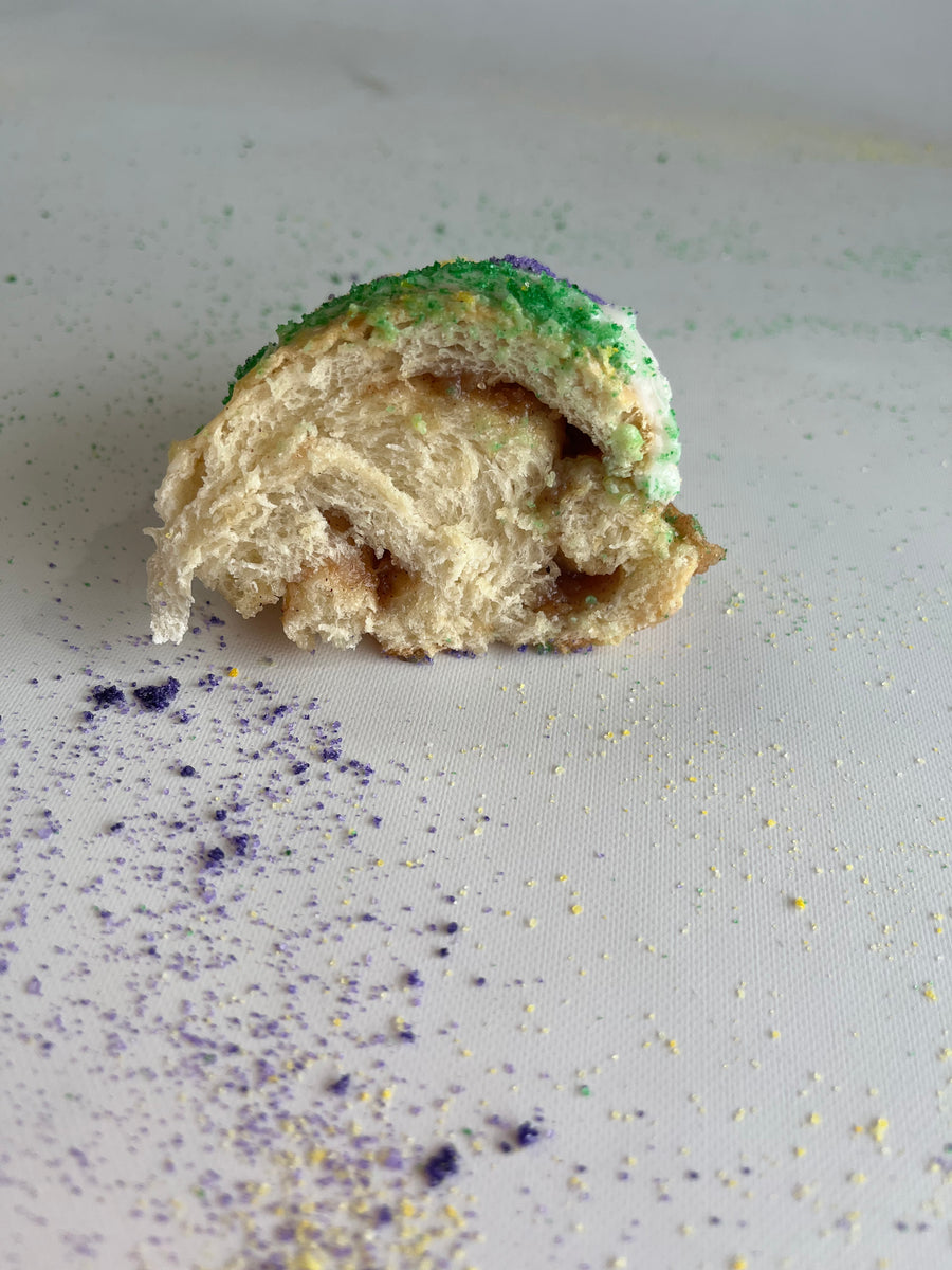 SMALL KING CAKE – MSO Cookies + Cakes